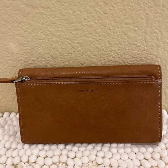 Fossil | Bags | Vintage Fossil Leather Wallet And Removable Checkbook ...